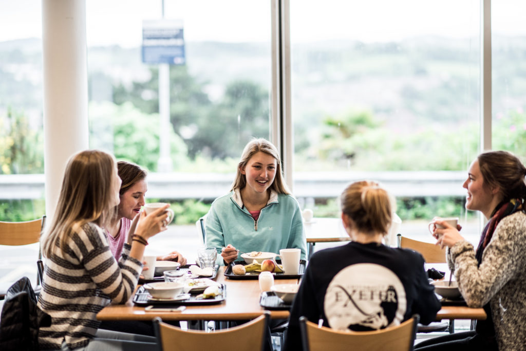 Catered Accommodation: The right option for you? - University Living